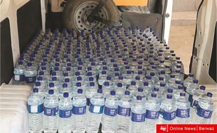 256 قنينة خمر محلي داخل «باص» مغلق.. الداخلية تضبط كميات كبيرة من ...